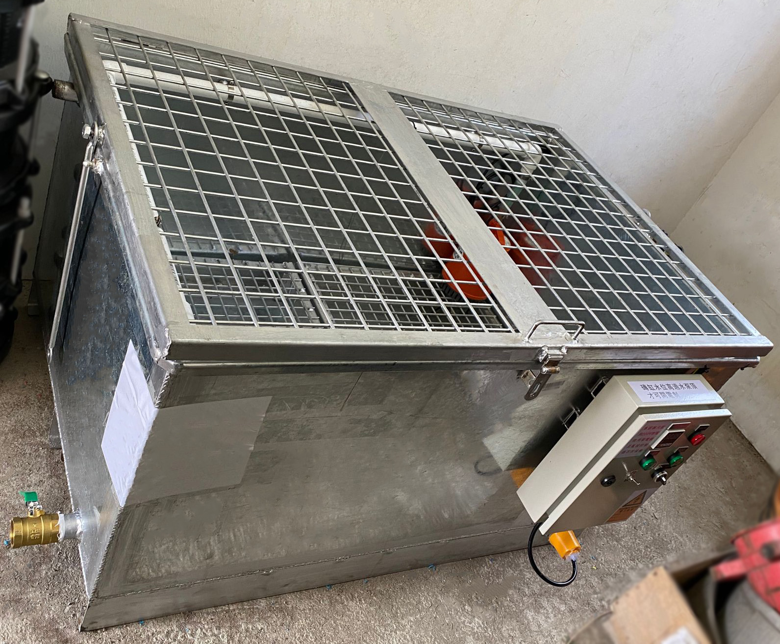 CONCRETE TESTING - CURING - CURING TANK - Lung Hing Metal & Plastic Fty.